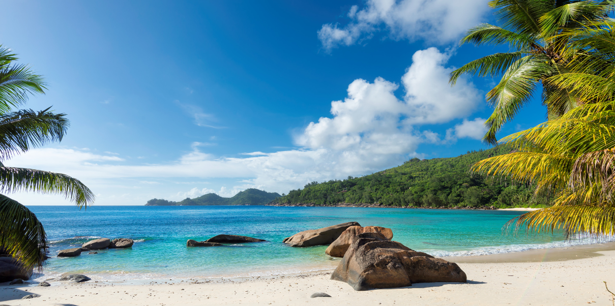 Melhores praias para visitar em outubro no Brasil em 2024